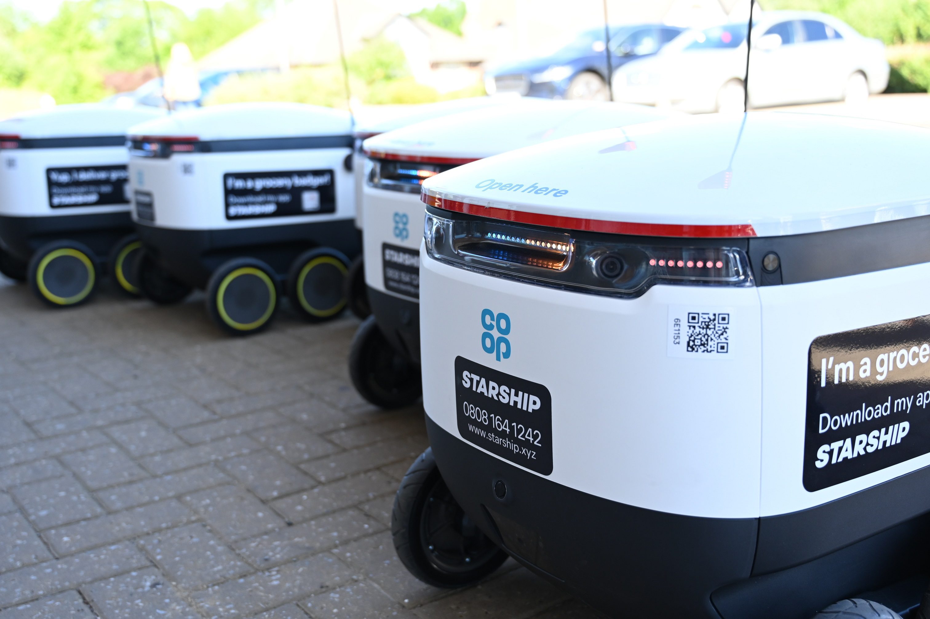 Co-op and Starship Technologies expand robot delivery service | Retail ...